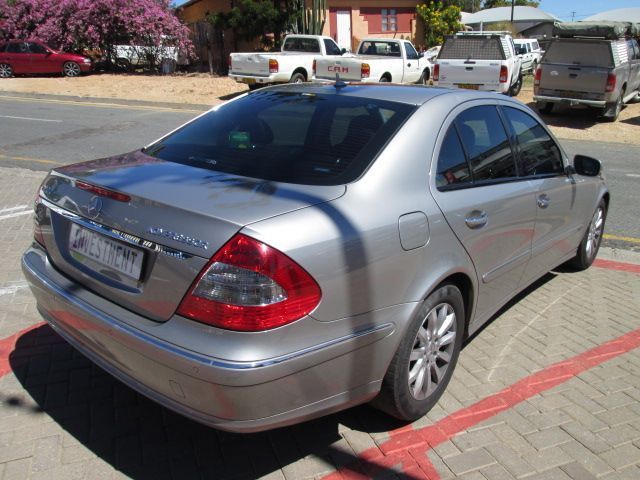 2007 Mercedes-Benz E200 for sale | 80 000 Km | Automatic transmission - Investment Cars