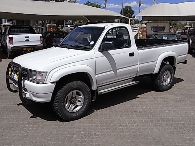 2000 Toyota Hilux 2.7 4x4 S/cab for sale | 204 000 Km | Manual ...